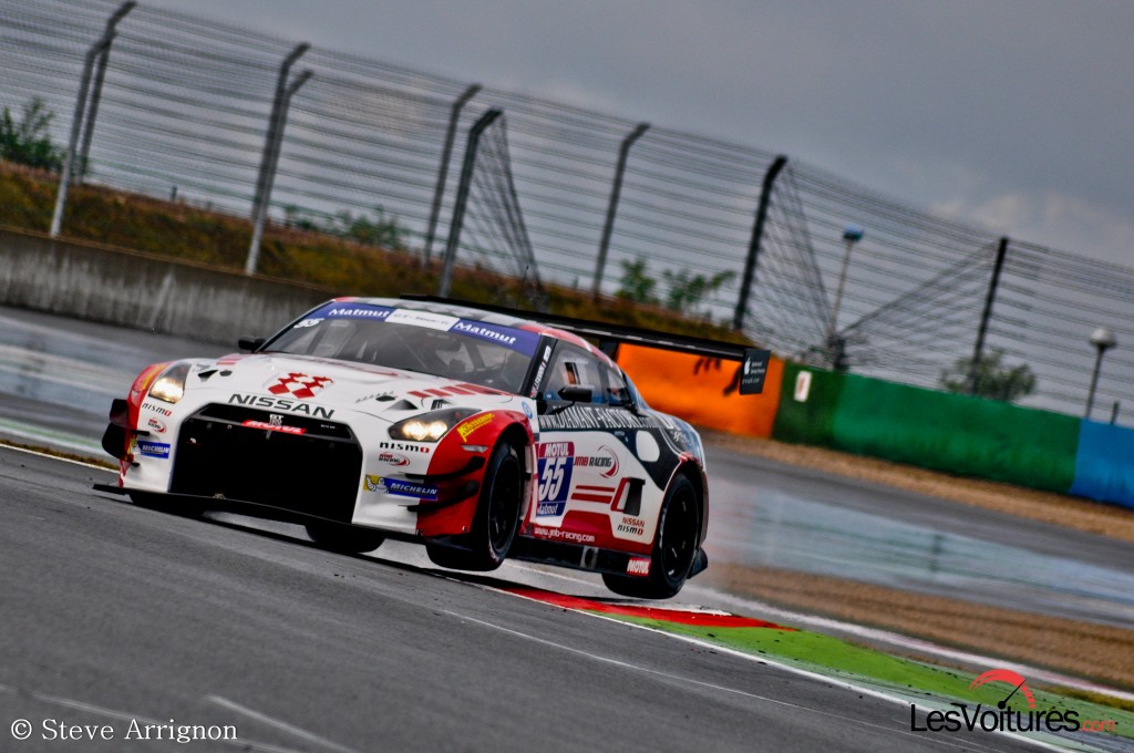 Nissan GT-R : lignée ultra-sportive en piste à Lédenon avec le JMB ...