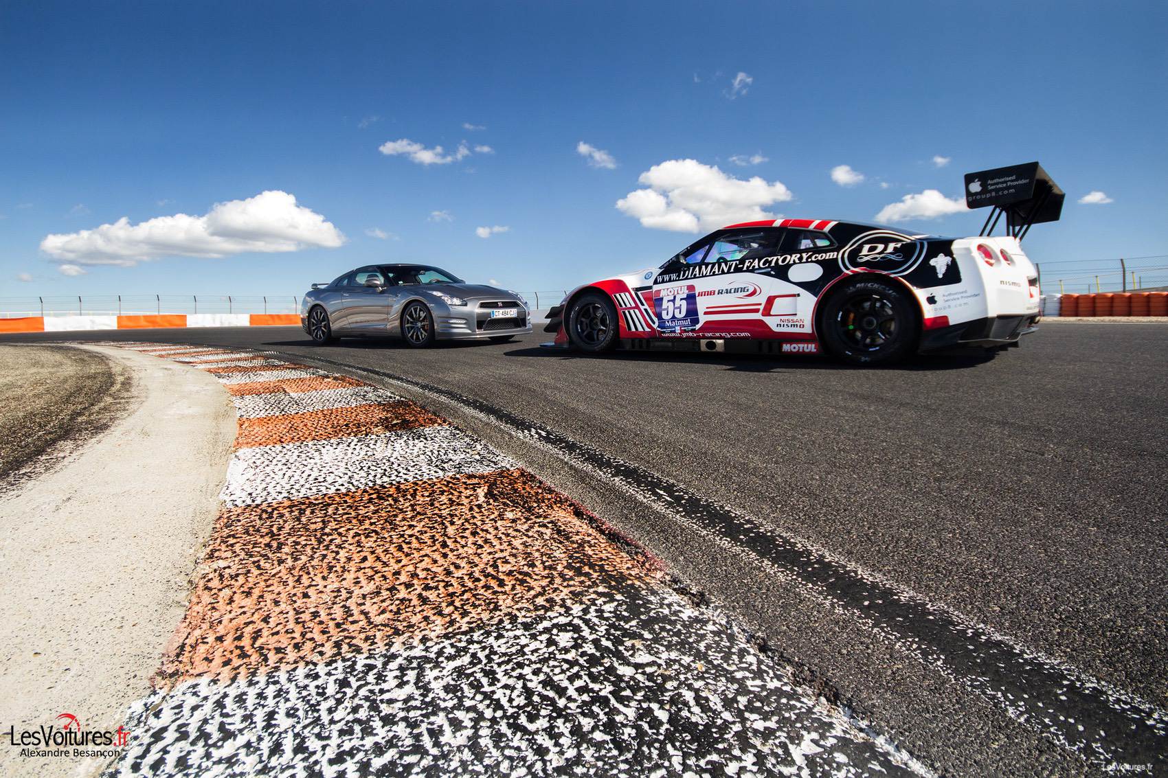 Nissan GT-R : lignée ultra-sportive en piste à Lédenon avec le JMB ...