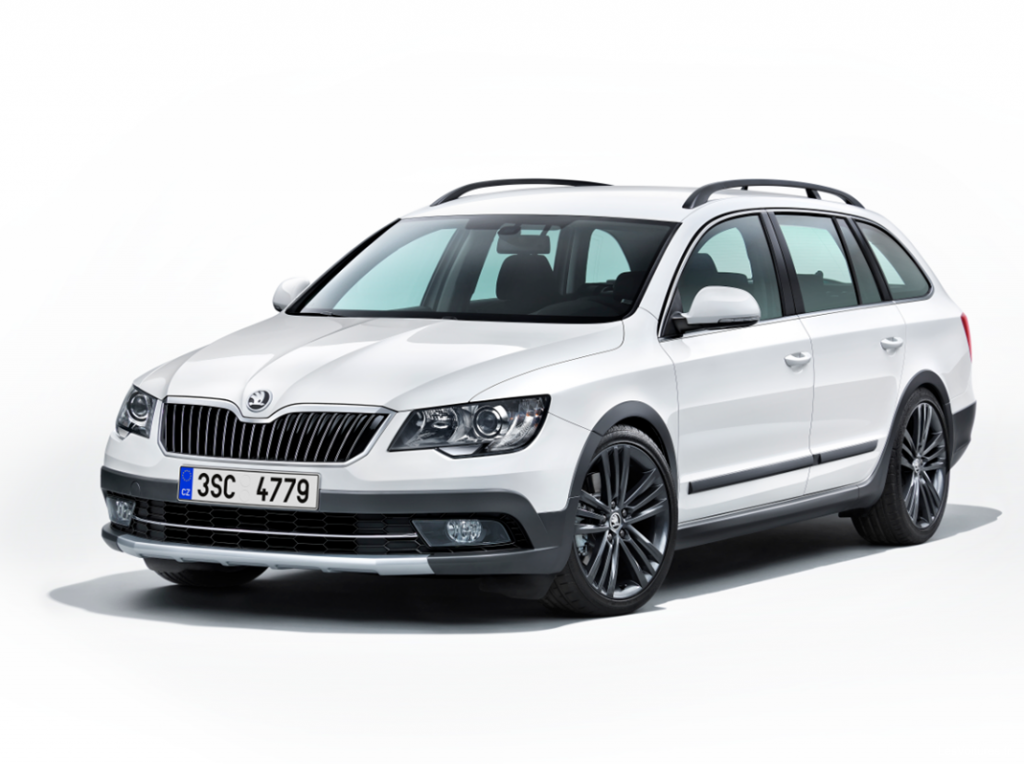 Škoda Superb Combi Offroad : montée en gamme dès cet été ! - Les Voitures