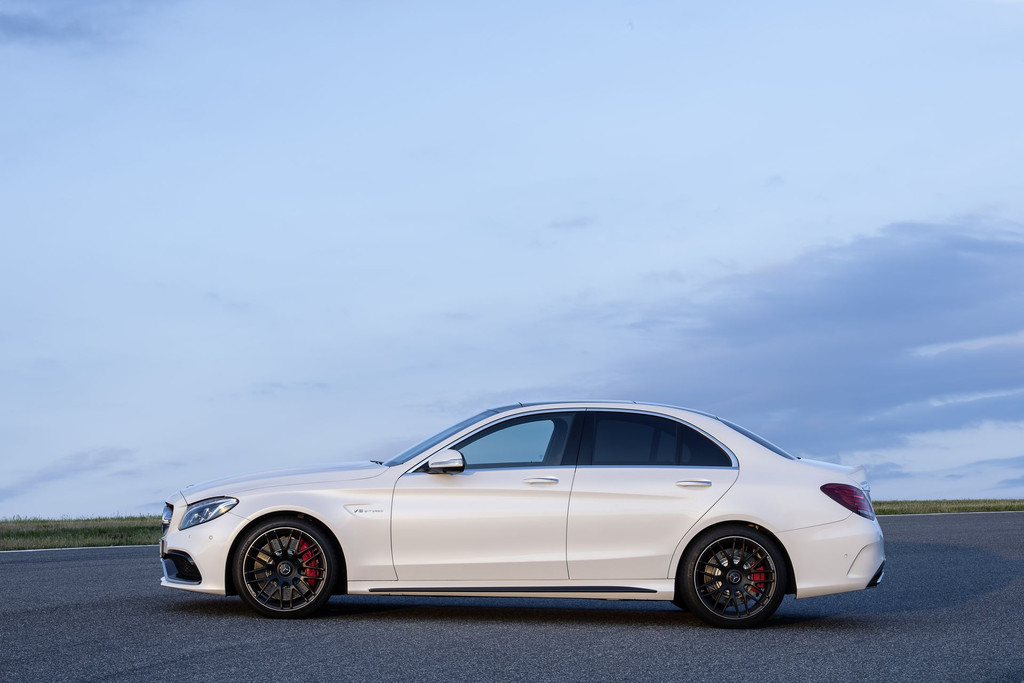 Mercedes-AMG C63 et C63 S : deux sœurs qui partagent la même âme ...