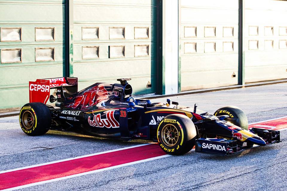 F1 : la Scuderia Toro Rosso présente la STR10, monoplace des rookies ...