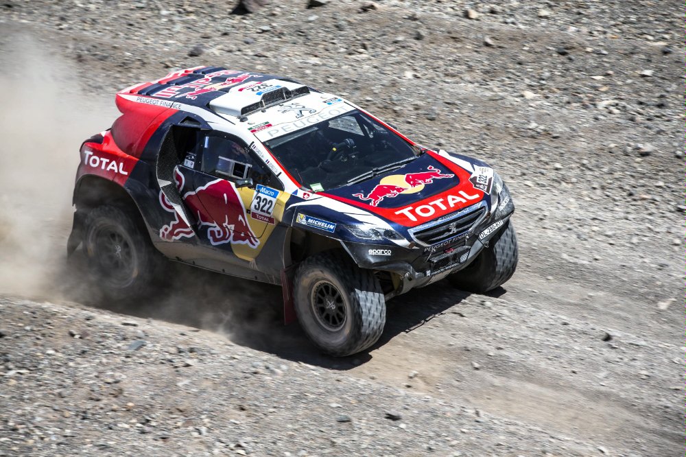 Dakar : les plus belles images des Peugeot 2008 DKR en action ! - Les ...