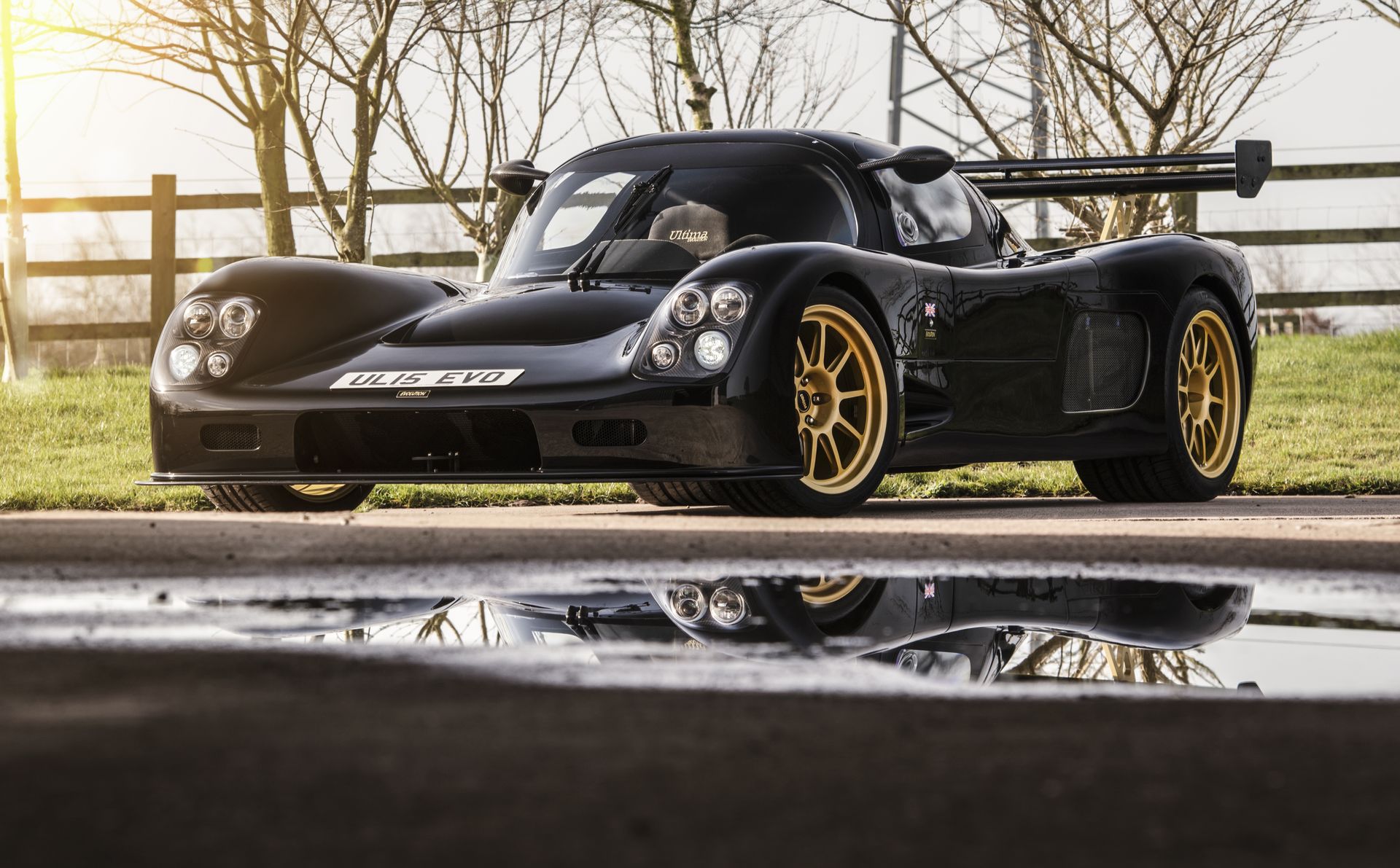 Ultima Evolution : la Supercar en kit "Made in England" ! - Les Voitures