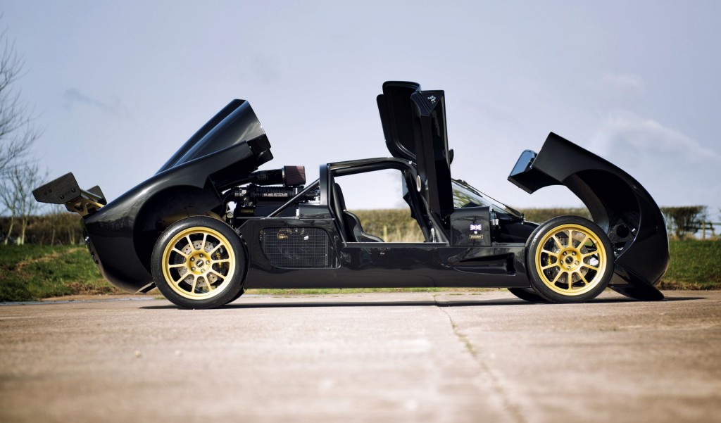 Ultima Evolution : la Supercar en kit "Made in England" ! - Les Voitures