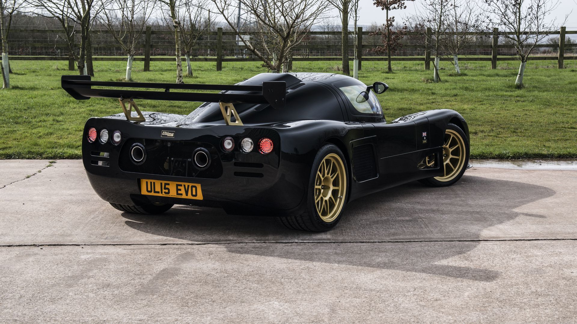 Ultima Evolution : la Supercar en kit "Made in England" ! - Les Voitures