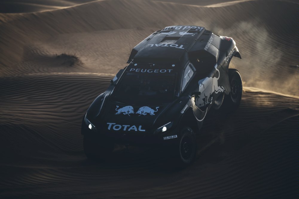 Dakar : Peugeot optimise sa 2008 DKR, Loeb attendu à son volant ! - Les ...