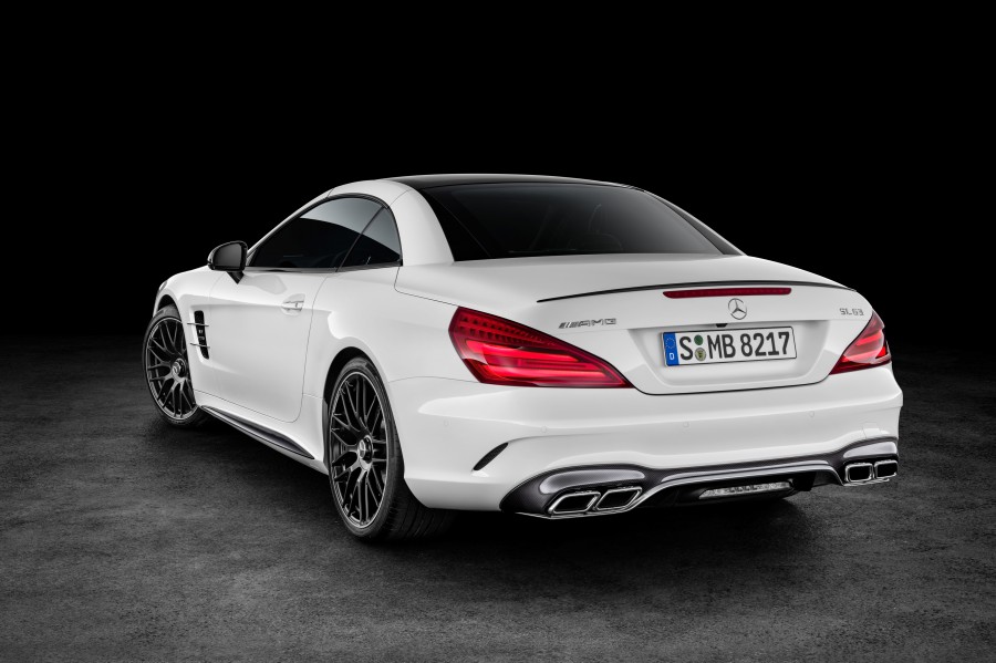 Mercedes-Benz SL : le roadster gagne en puissance et en style ! - Les ...