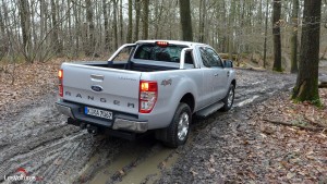 Ford Ranger : l'essai extrême du pick-up qui démocratise et écrase le ...