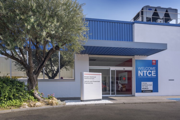 Nissan : du centre technique à la route, "Vis ma vie de pilote d'essai ...