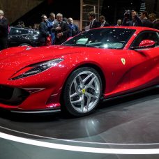 Accident : 9 Supercars au sol sur l'A12 - Les Voitures