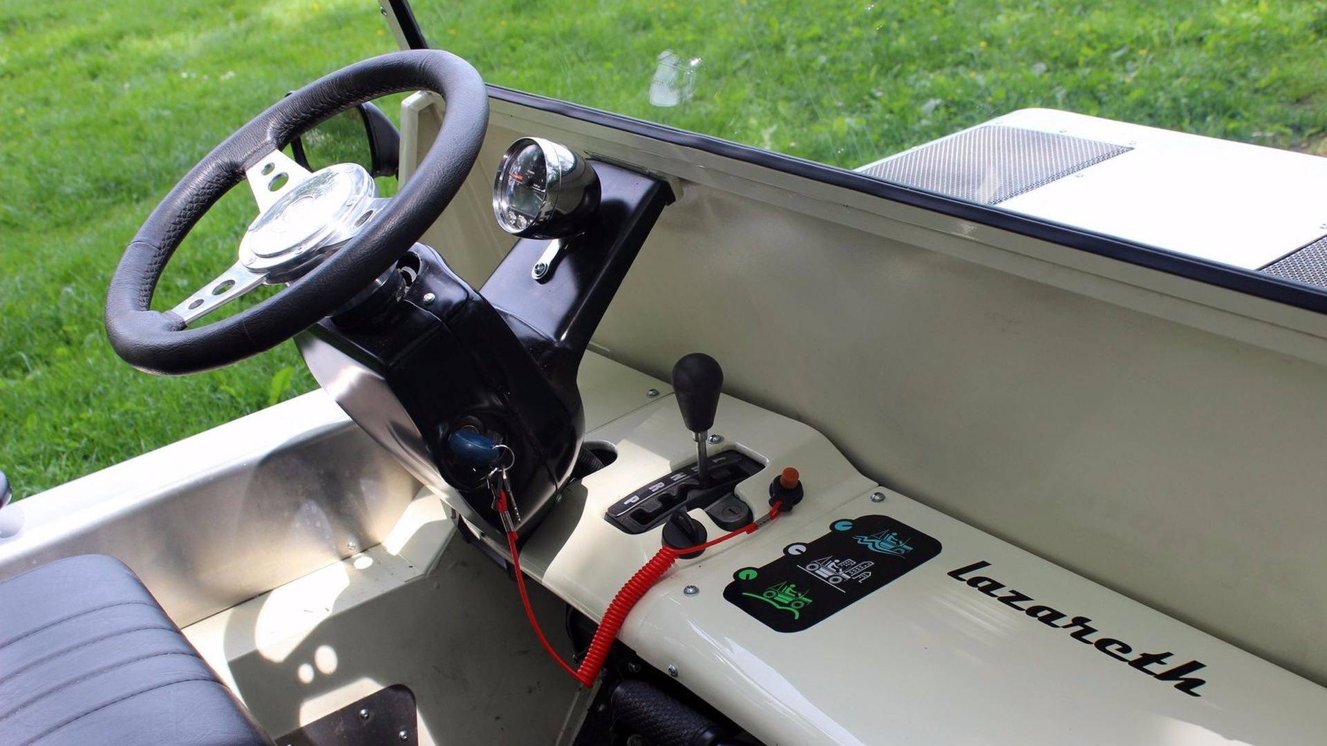 Lazareth Moke Amphibie : aussi à l'aise dans l'eau que sur route ...