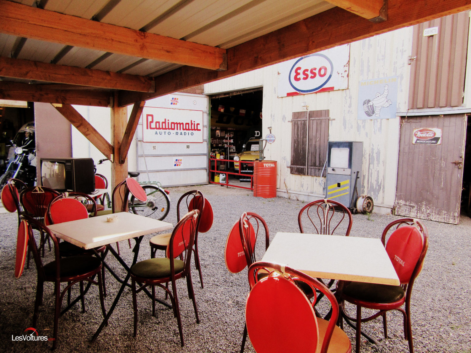 Station 70 : découvrez "la mémoire" de la RN 13 - Les Voitures