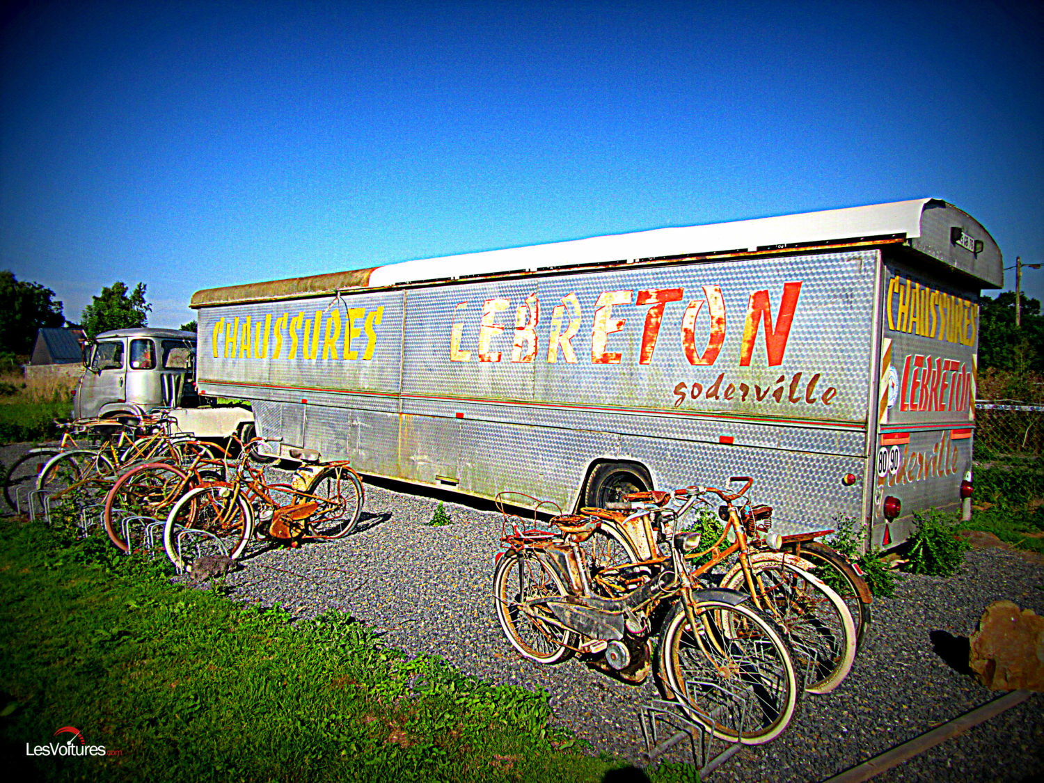 Station 70 : découvrez "la mémoire" de la RN 13 | Les Voitures