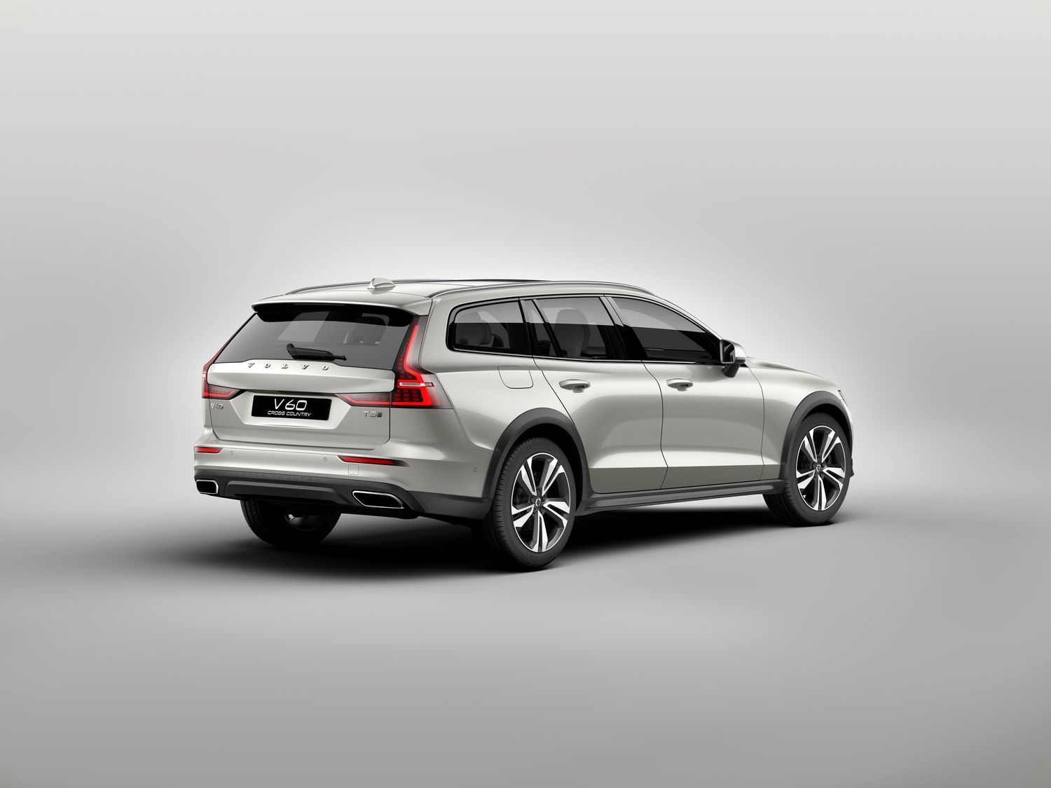 Volvo V60 Cross Country : le nouveau break de l'aventure - Les Voitures