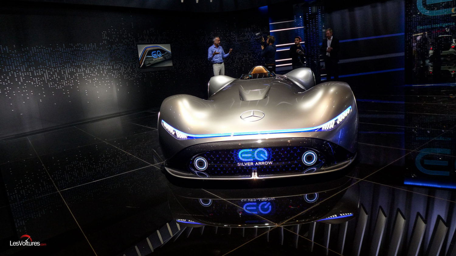 Mercedes-Benz Vision EQ Silver Arrow : concept-car électrisant - Les ...