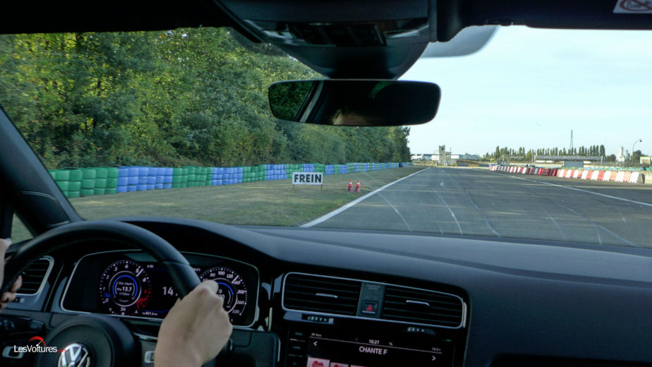 Volkswagen Driving Experience : les stages à l'essai - Les Voitures