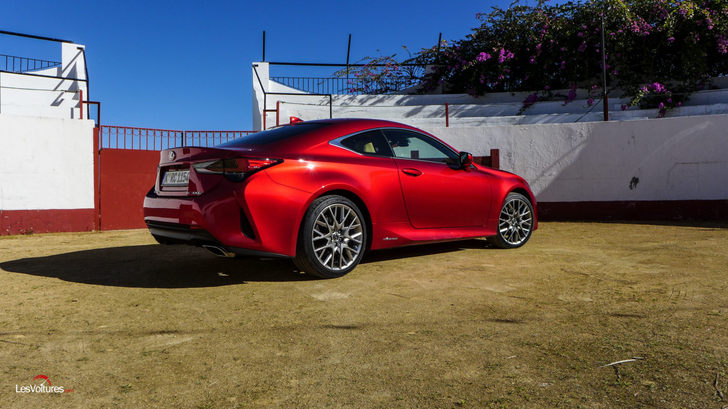Lexus RC 300h : dans l'arène du premium, essai - Les Voitures