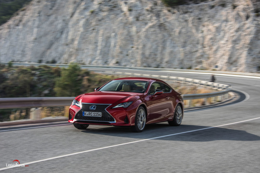 Lexus RC 300h : dans l'arène du premium, essai - Les Voitures