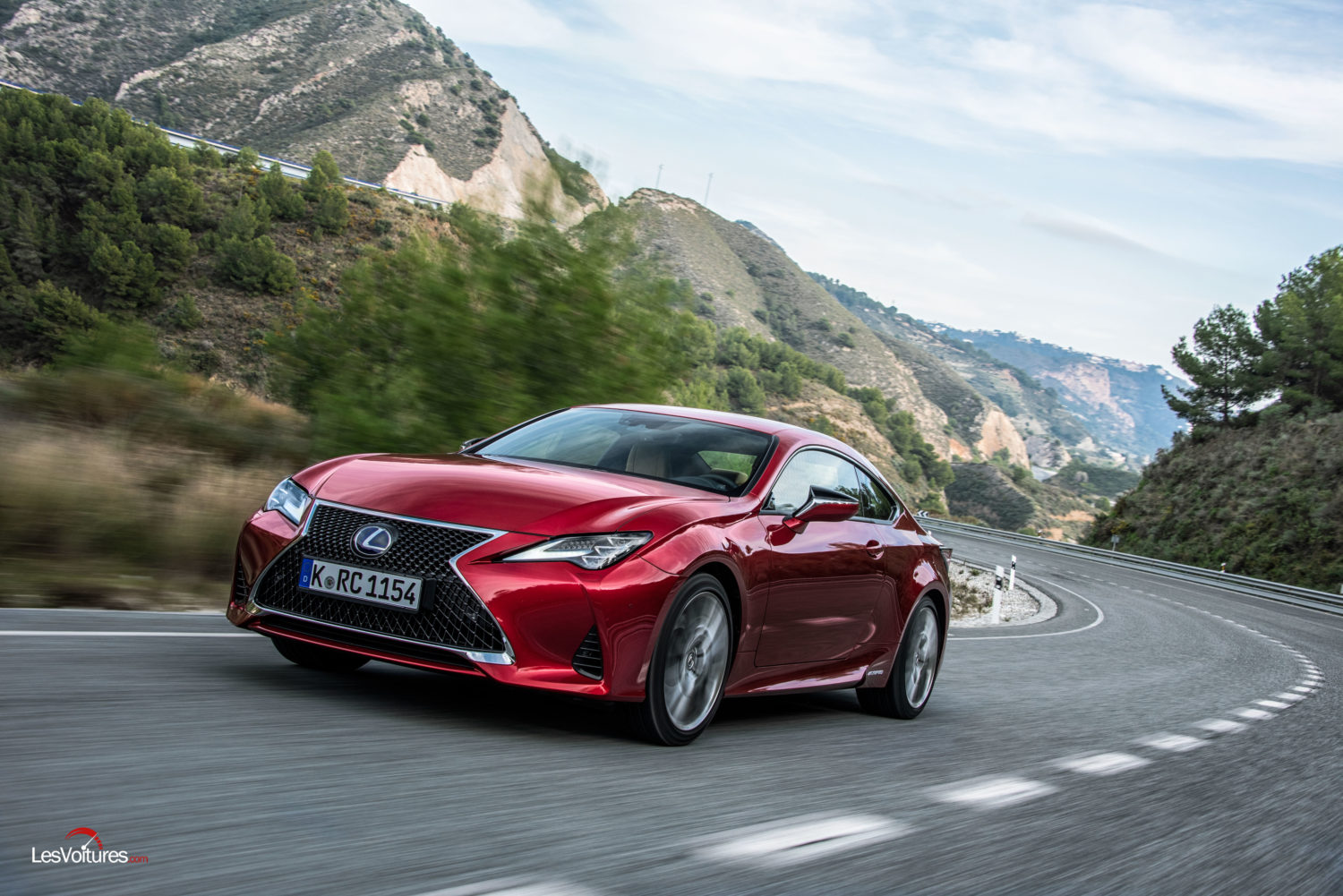 Lexus RC 300h : dans l'arène du premium, essai - Les Voitures