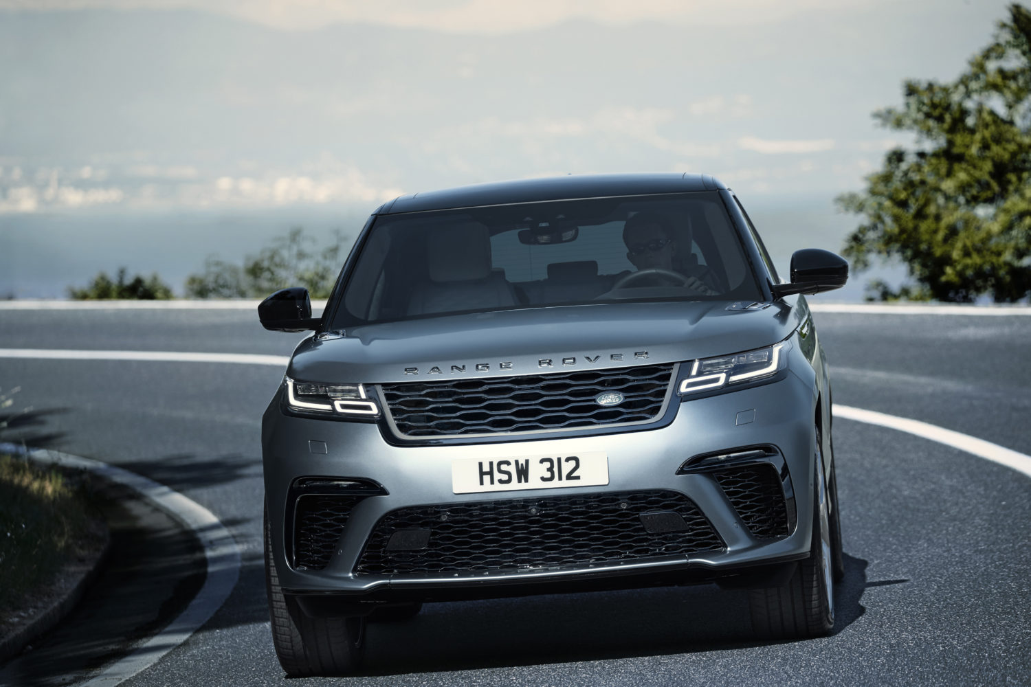 Range Rover Velar : une version V8 de 550 chevaux - Les Voitures