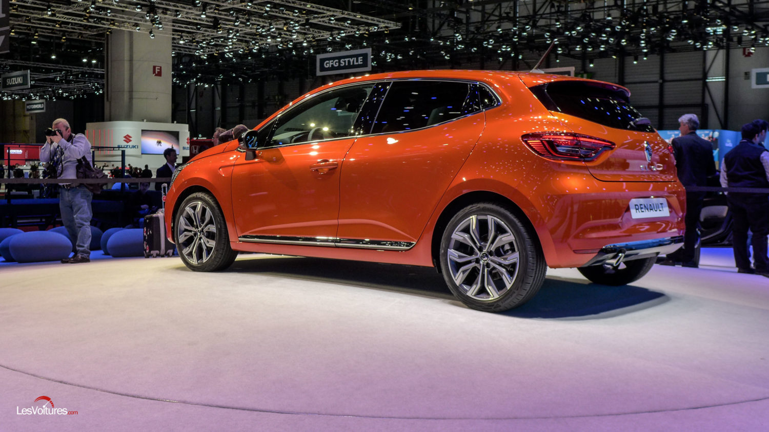 Renault Clio 5 : infos moteurs et photos du salon de Genève - Les Voitures