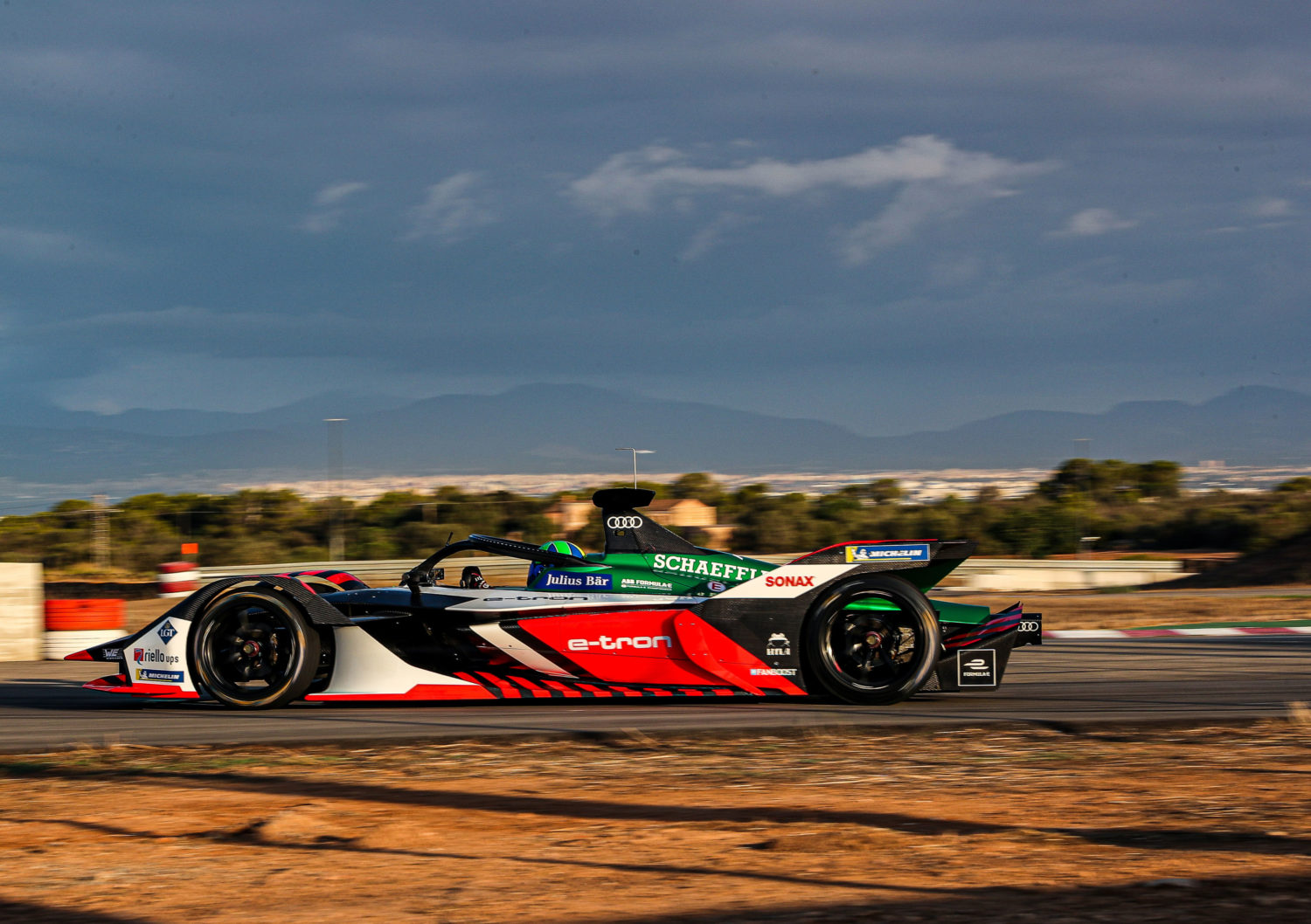 Formula E : une livrée agressive pour l'Audi e-tron FE06 - Les Voitures