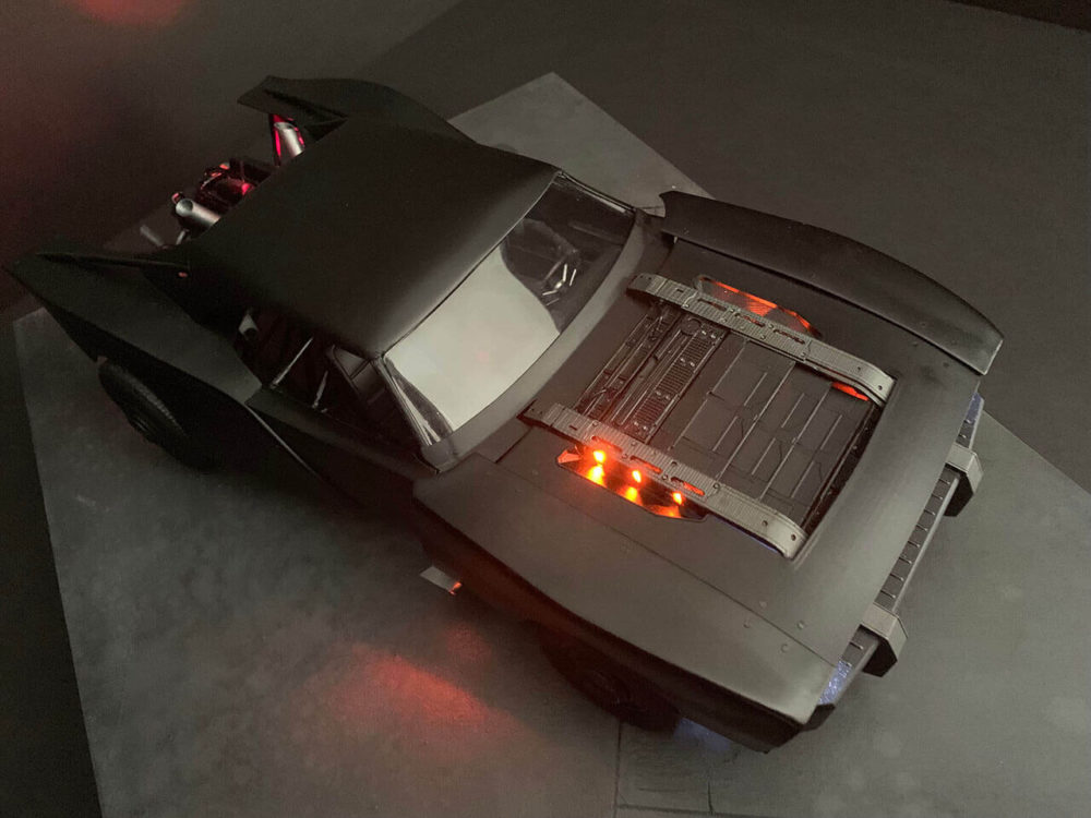 Cinéma : de nouvelles images de la nouvelle Batmobile - Les Voitures