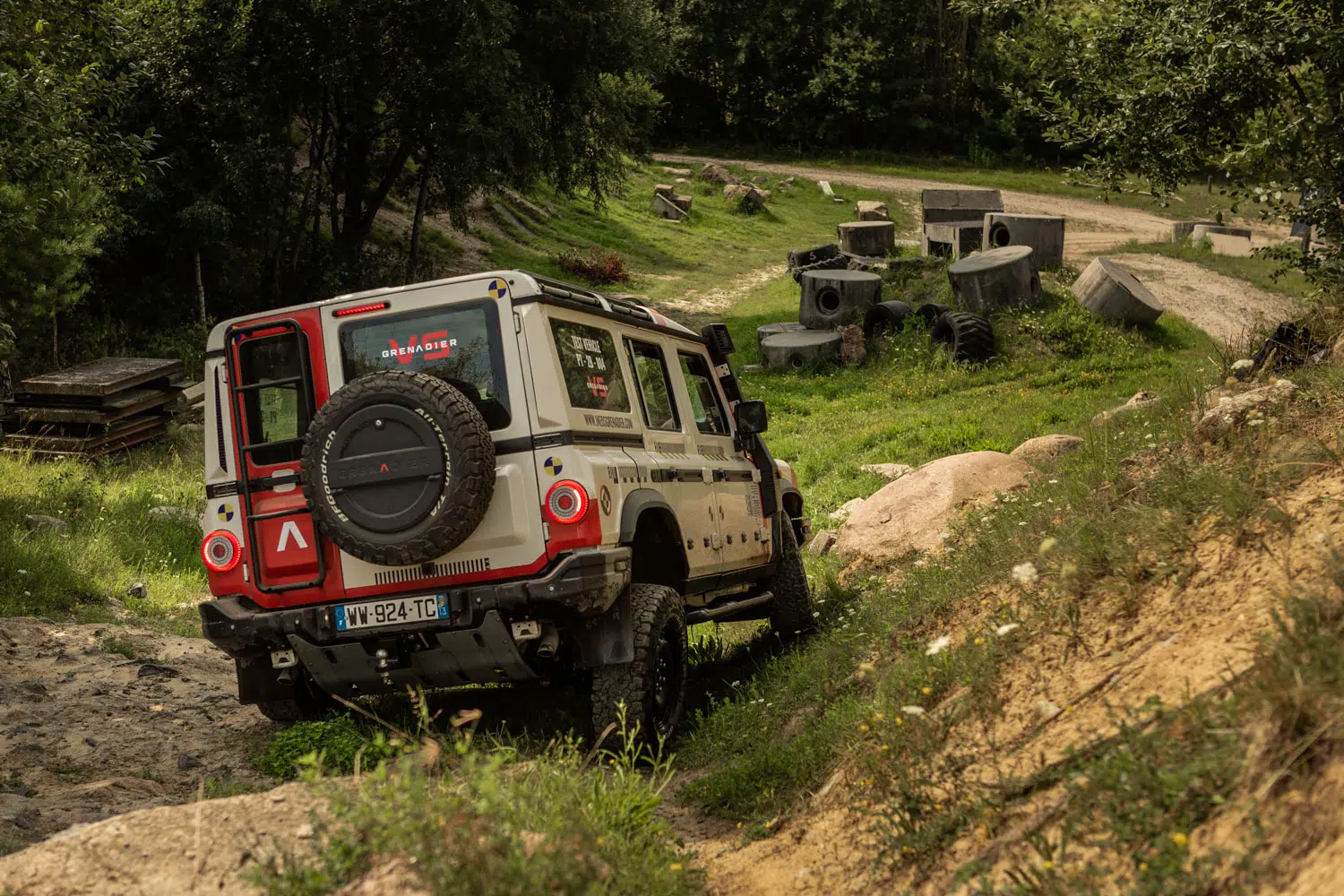 Ineos Grenadier : le nouveau 4x4 enfin disponible - Les Voitures
