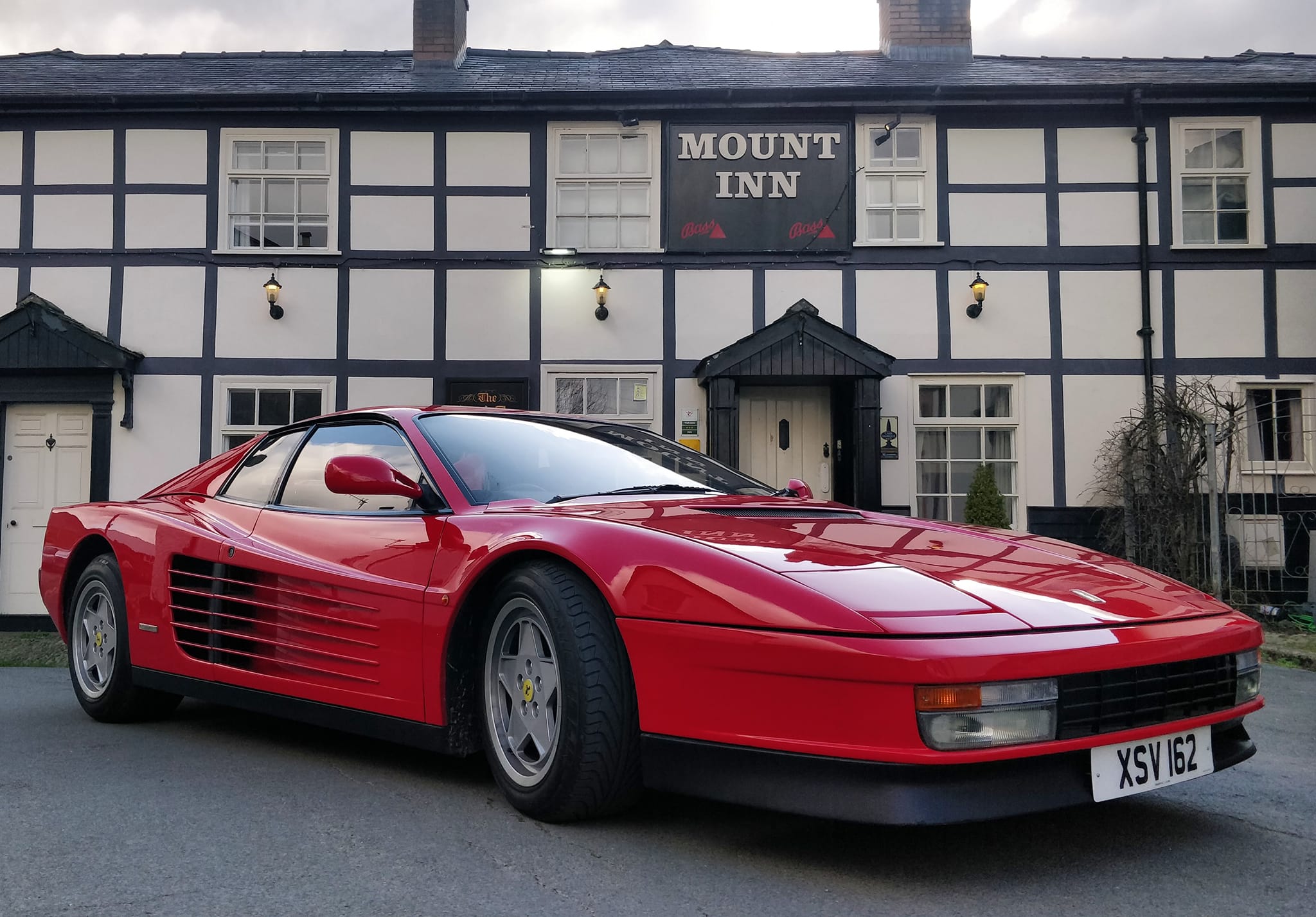 Ferrari Testarossa : un rétrofit "Teslarossa" en préparation - Les Voitures