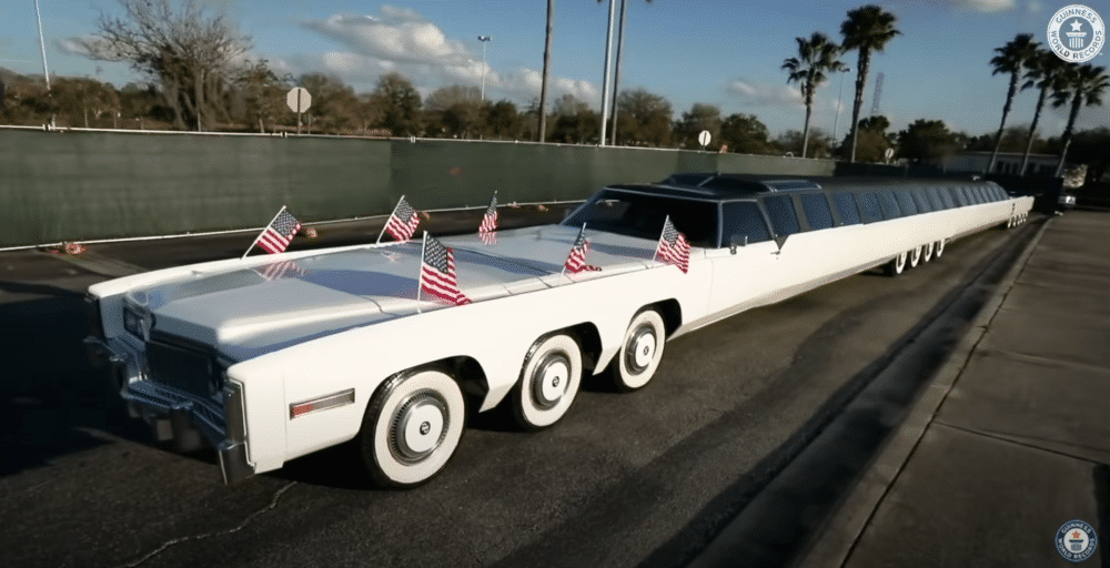 Dodge Viper : une incroyable version limousine à vendre - Les Voitures