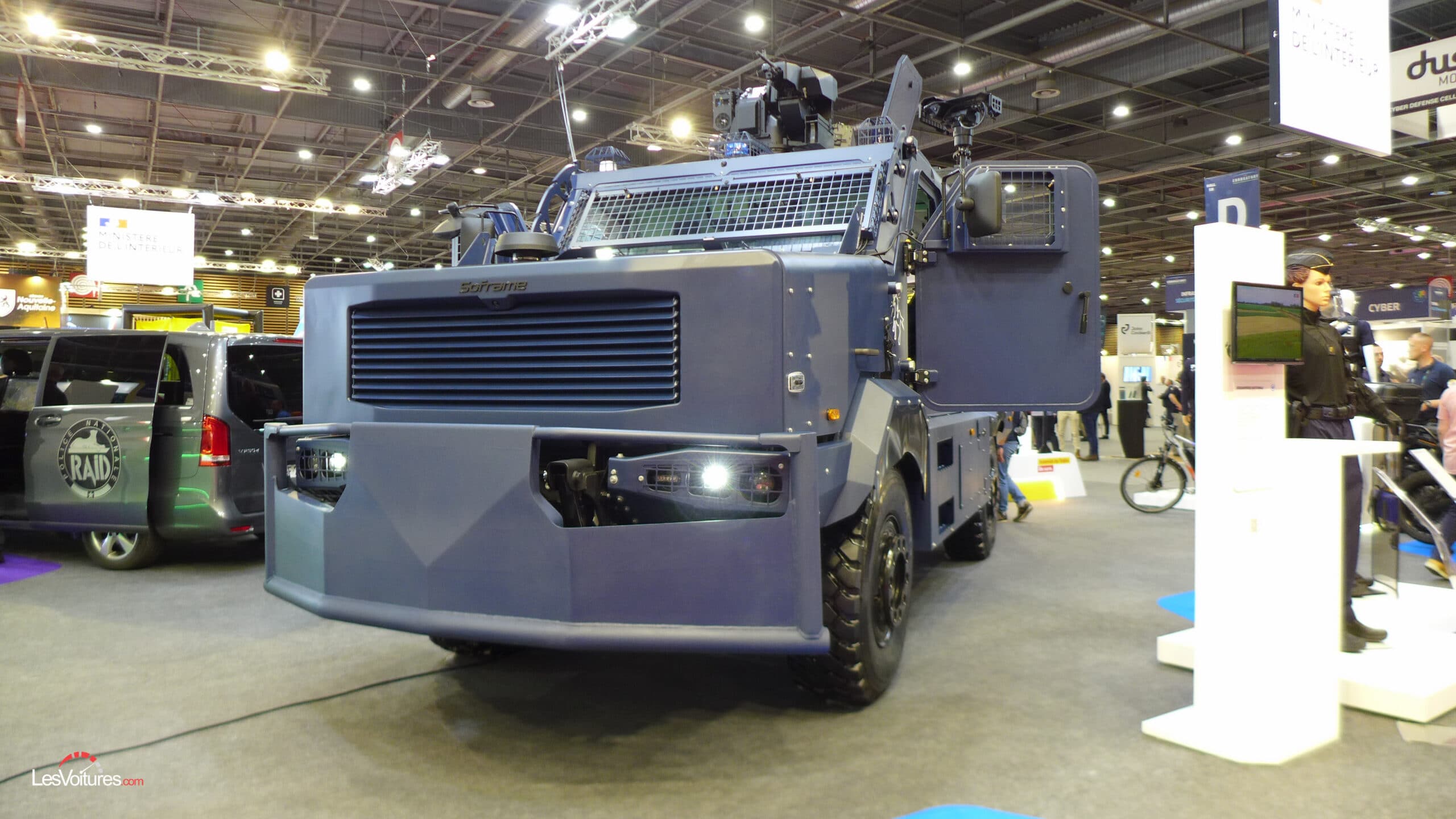 14 juillet : 255 voitures et autres véhicules brûlés en France - Les ...