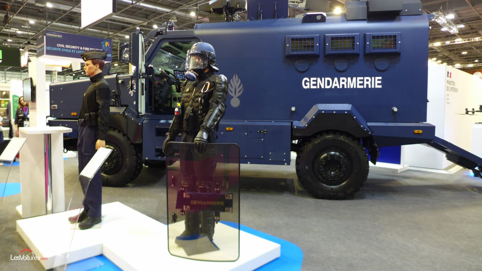 Gendarmerie nationale : le nouveau véhicule blindé « Centaure » exposé ...