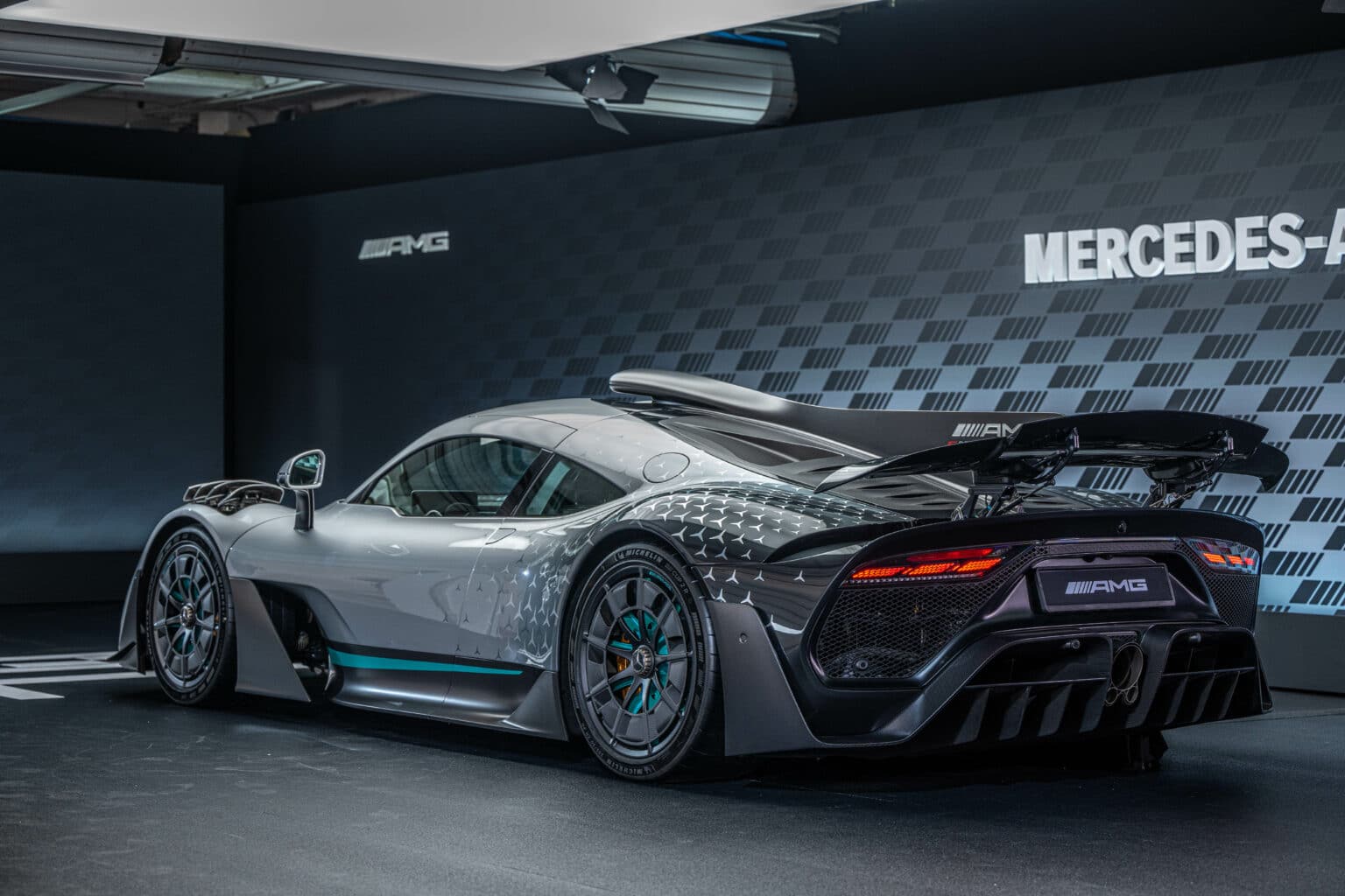 Mercedes-AMG ONE : la « F1 de route » de 1 063 ch dévoilée en version définitive - Les Voitures