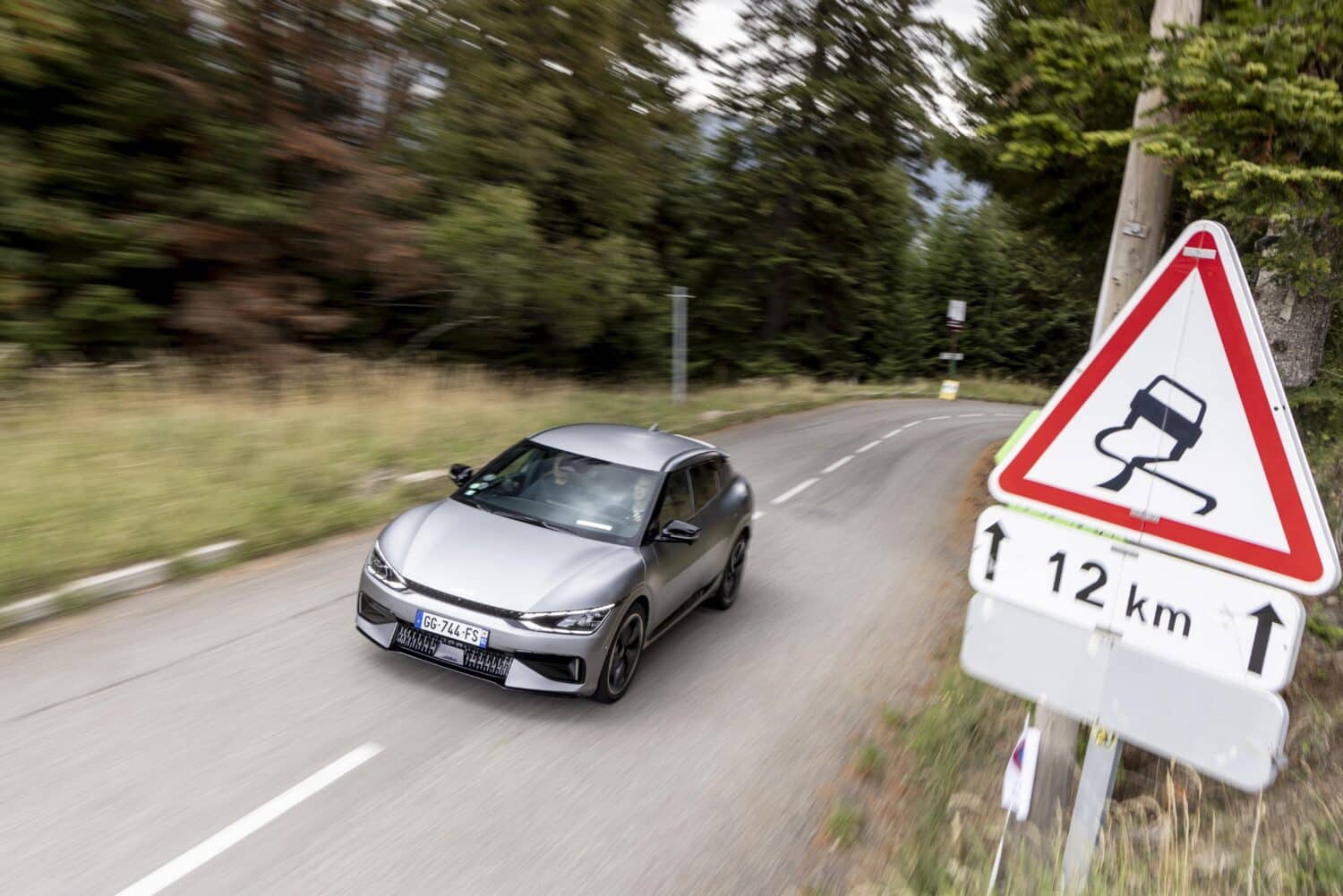 Kia EV6 GT : en mode Spéciale au Col de Turini, essai - Les Voitures