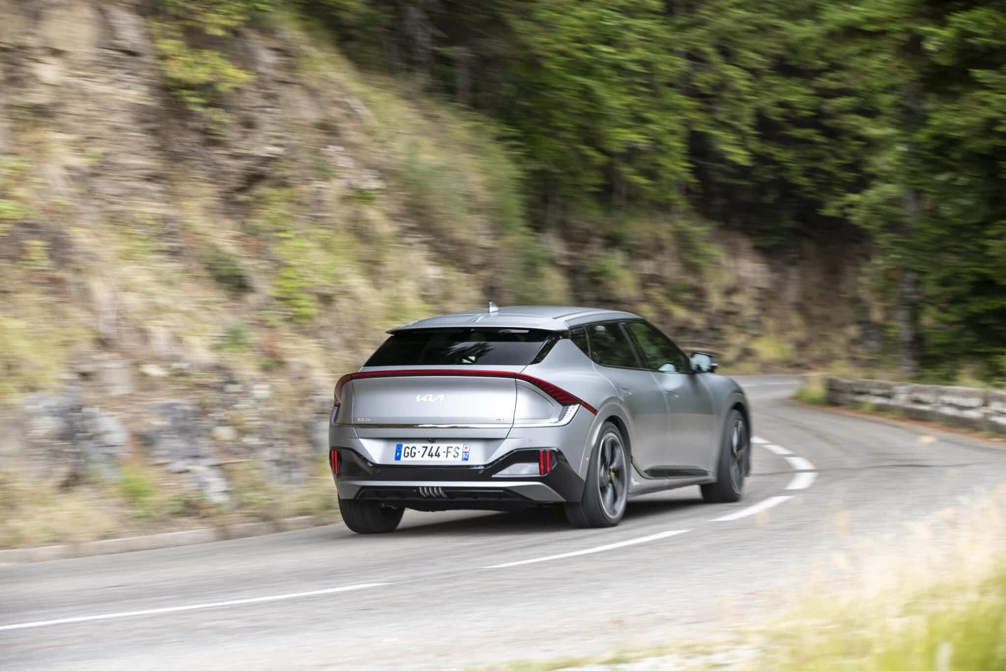 Kia EV6 GT : en mode Spéciale au Col de Turini, essai - Les Voitures