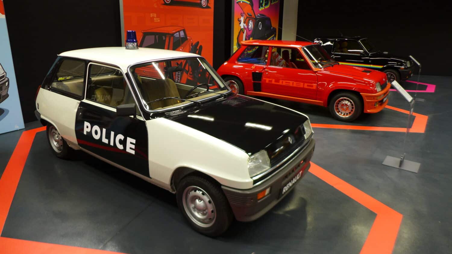 Renault 5 : un garage de rêve pour ses 50 ans - Les Voitures