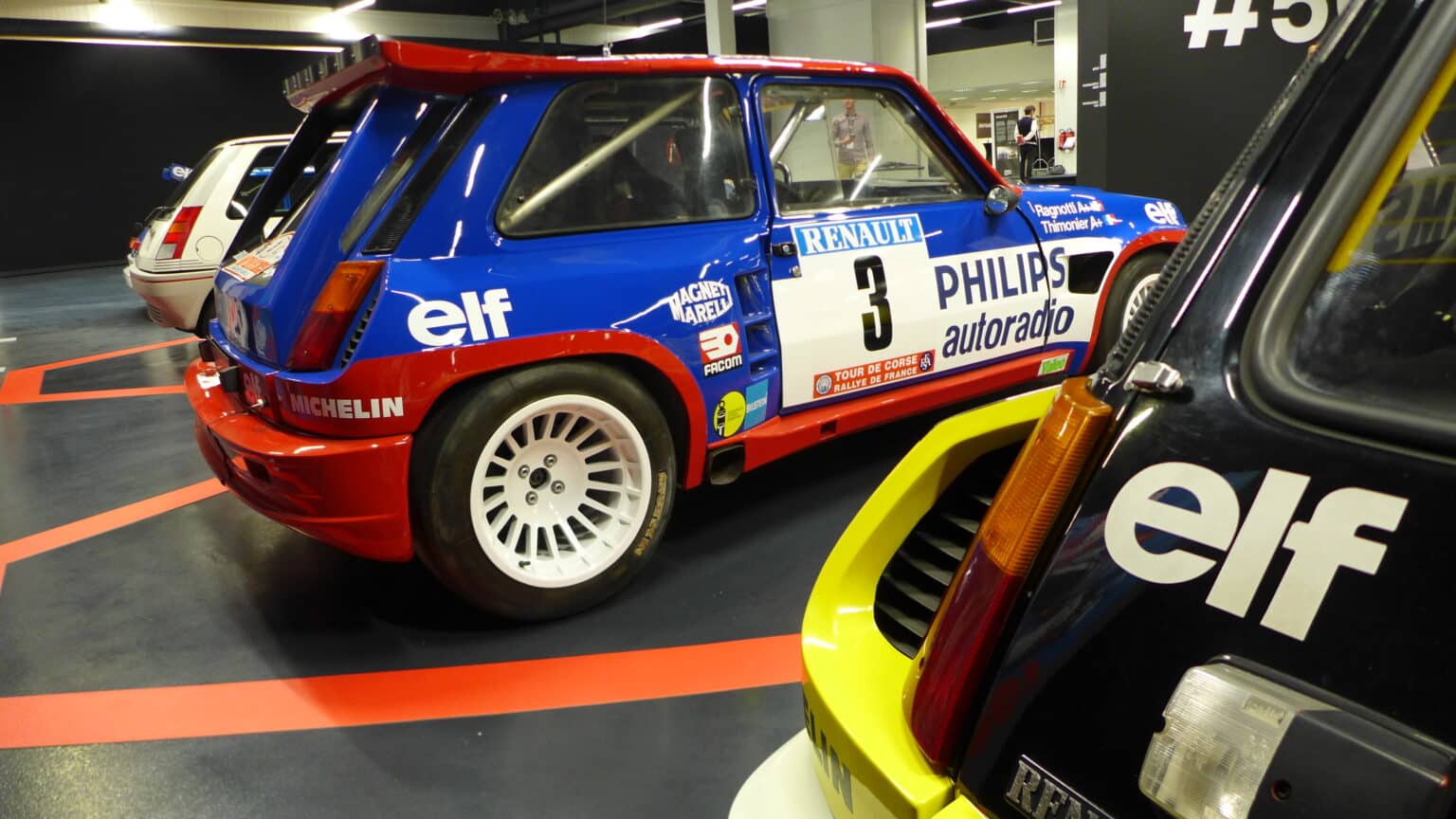 Renault 5 Turbo et Turbo 2 : découvrez leurs différences - Les Voitures