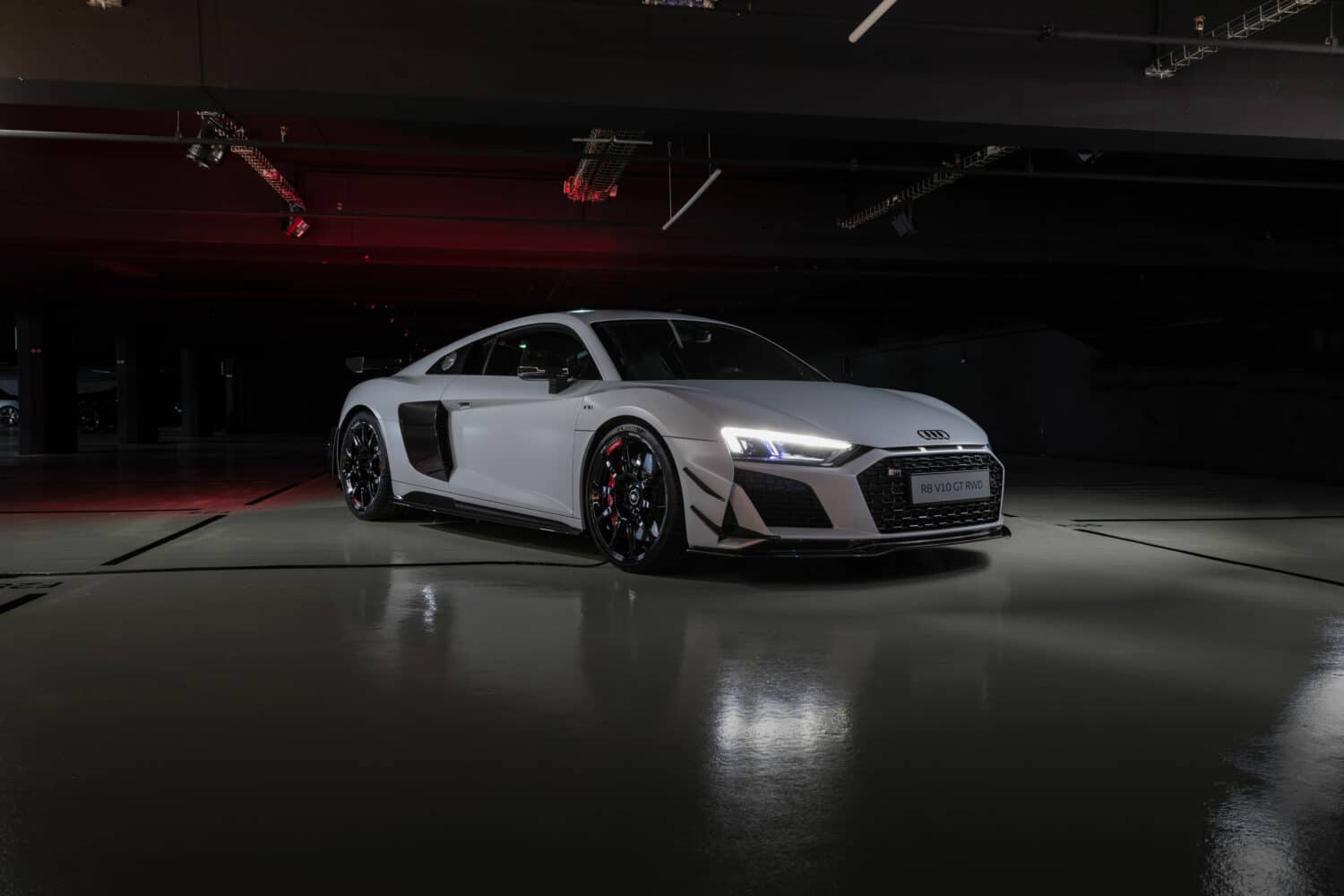 Audi R8 V10 GT RWD : shooting photo à Paris - Les Voitures