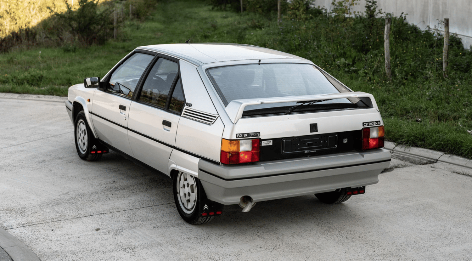 Citroën BX : la berline atypique fête ses 40 ans cette année - Les Voitures