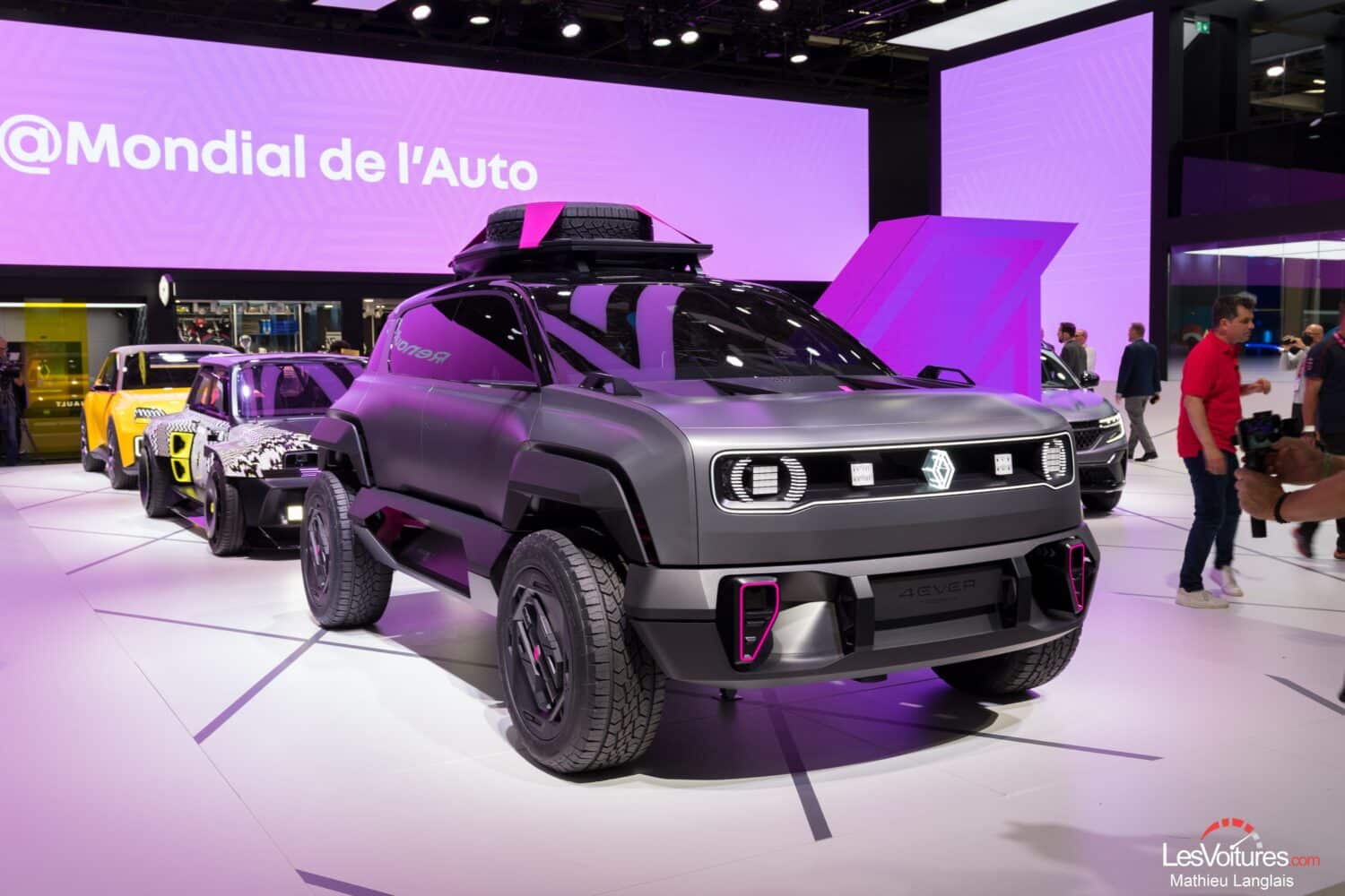 Renault 4Ever Trophy : en photos et vidéo au Mondial de l'Auto - Les ...