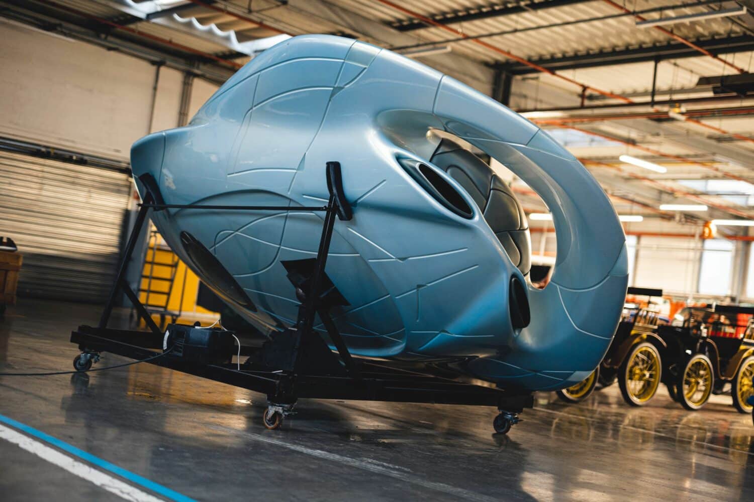 Rétromobile : une soucoupe volante Renault à vendre chez Artcurial ...