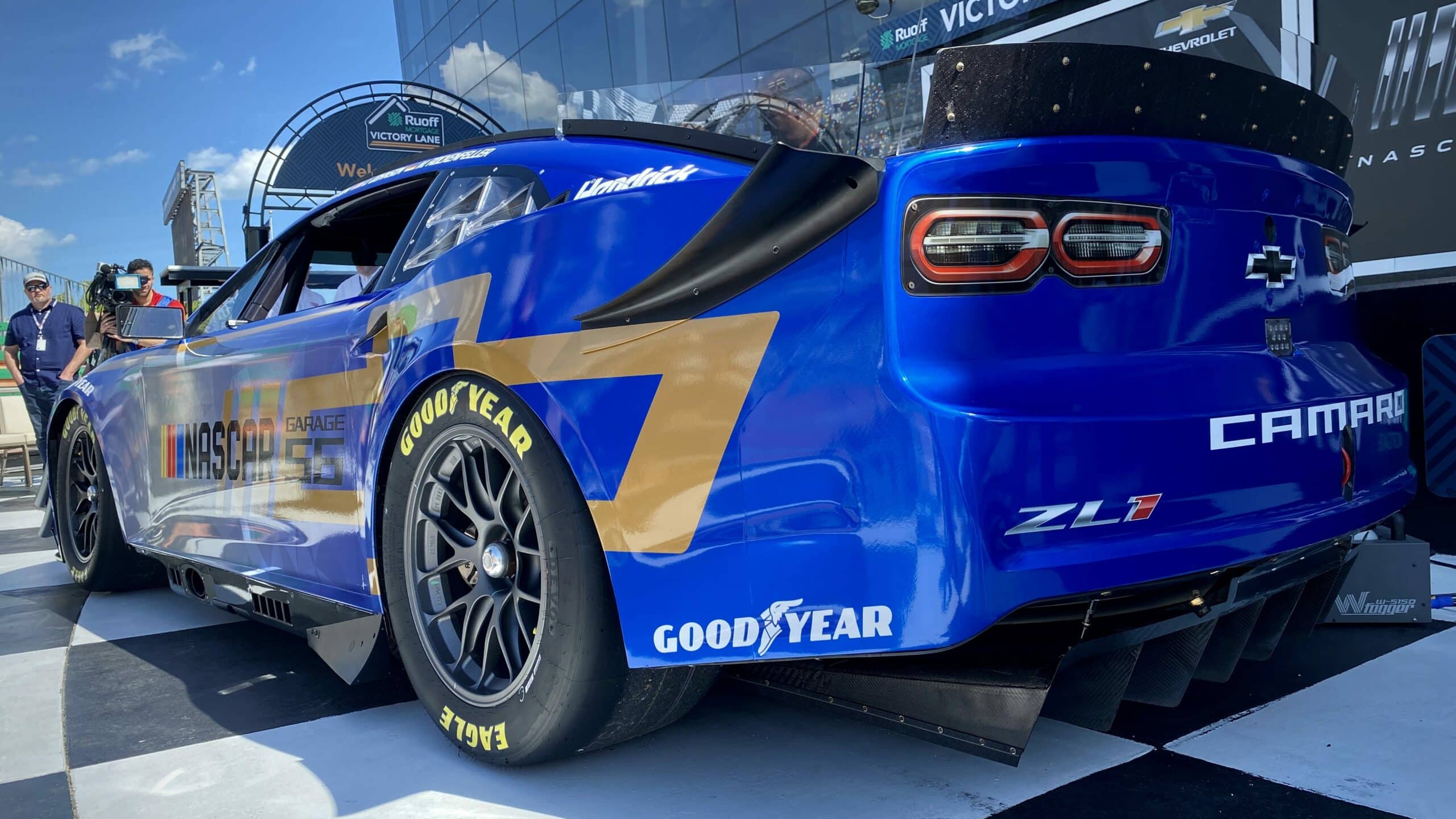 24 Heures du Mans : la livrée de la Chevrolet Camaro ZL1 NASCAR du ...
