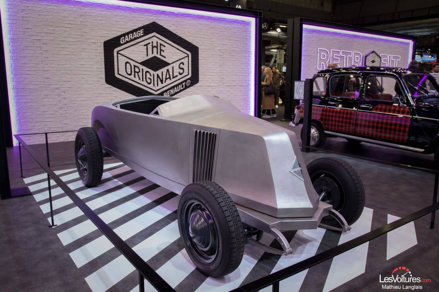 Rétromobile : les photos du spectaculaire stand Renault - Les Voitures