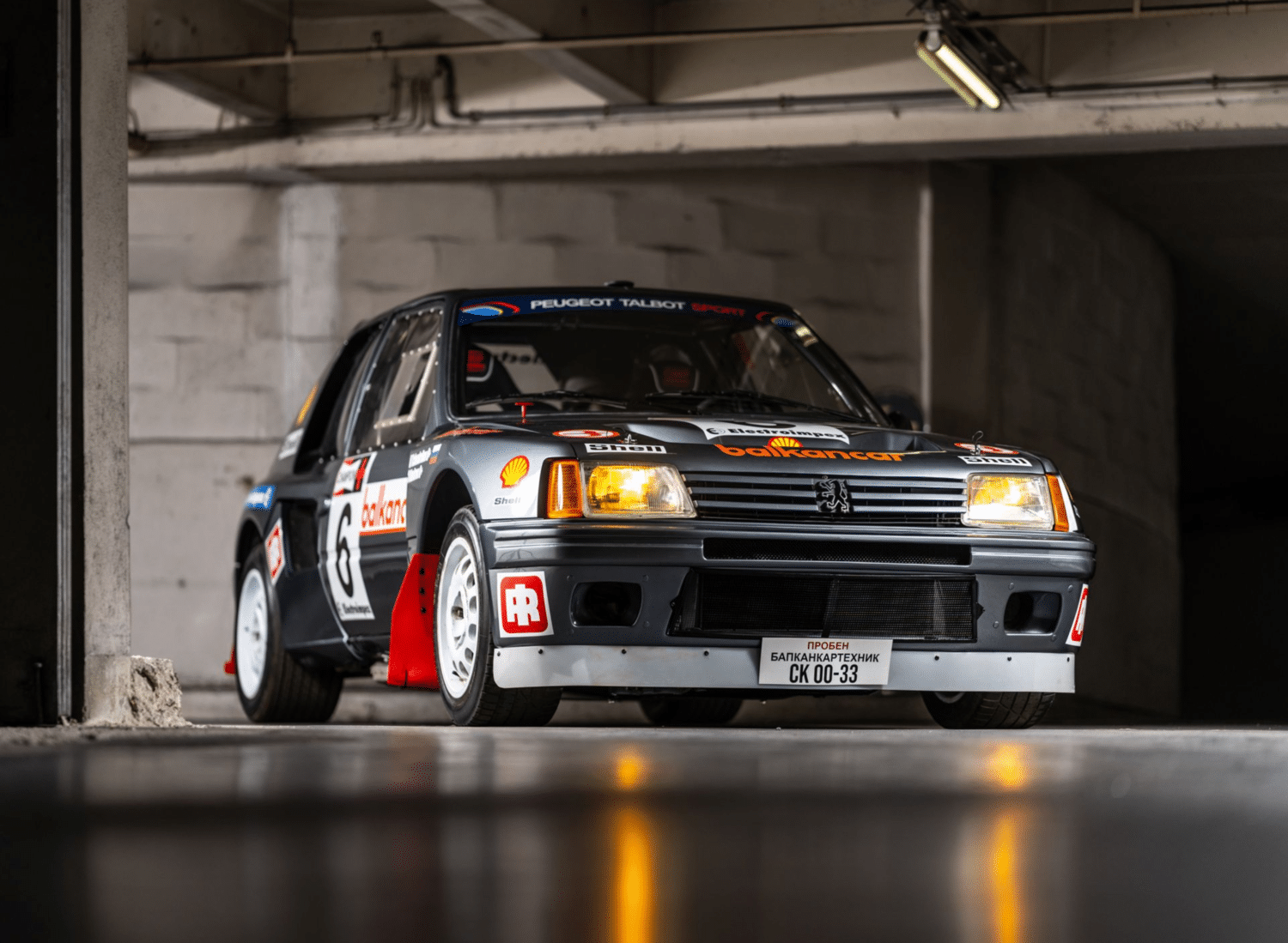 Peugeot 205 T16 "Evo 1" : star de la vente aux enchères Aguttes du Tour ...