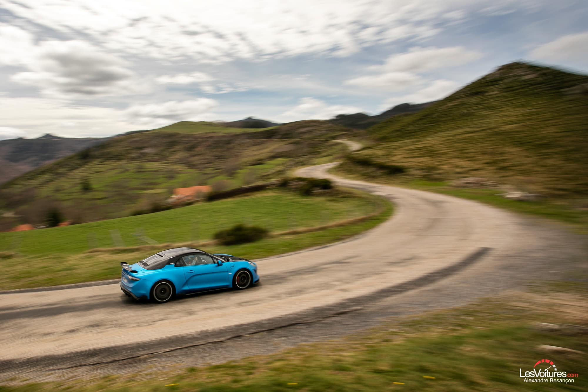 Alpine A110 R Le Mans : 100 exemplaires au prix unitaire de 140 000 ...