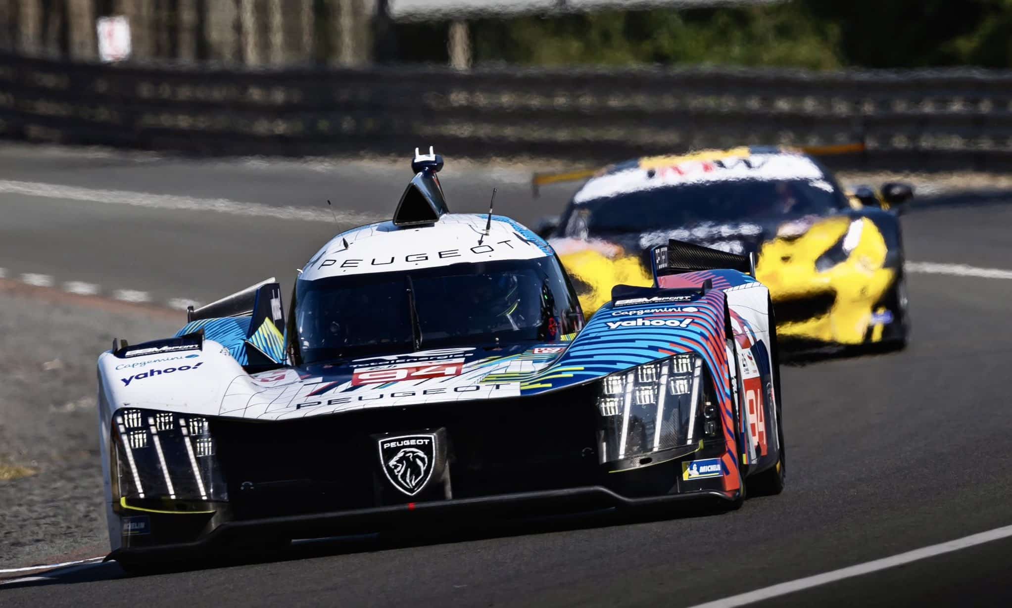 24 Heures Du Mans Ferrari Domine La Journée Test Peugeot 7ème Les