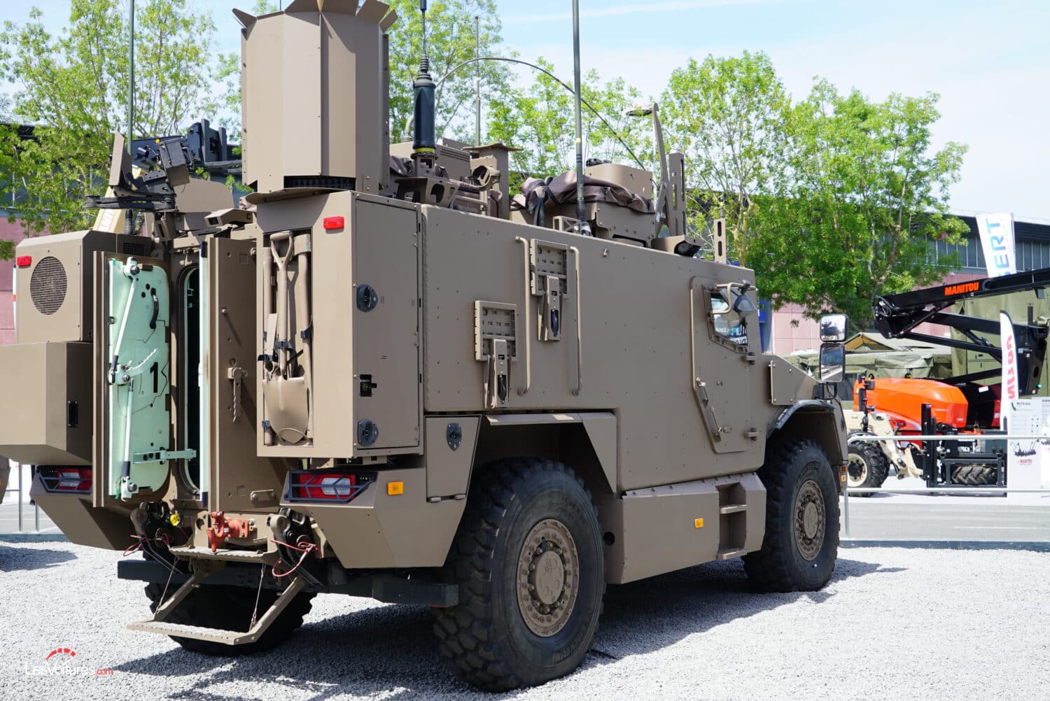 Défilé du 14 juillet : le nouveau véhicule blindé Serval en "star" de l ...