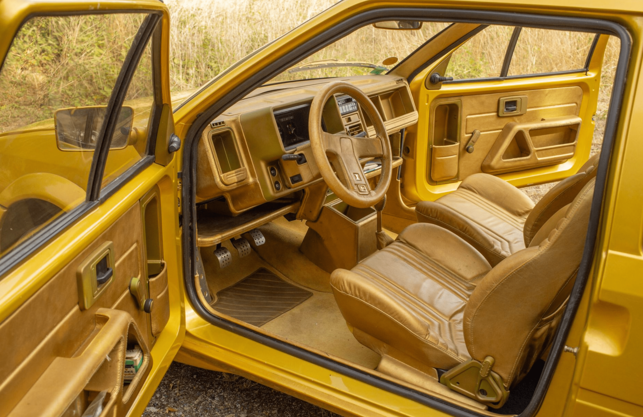 Citroën AX Sport : une rare version "Gold by Heuliez" à vendre - Les ...
