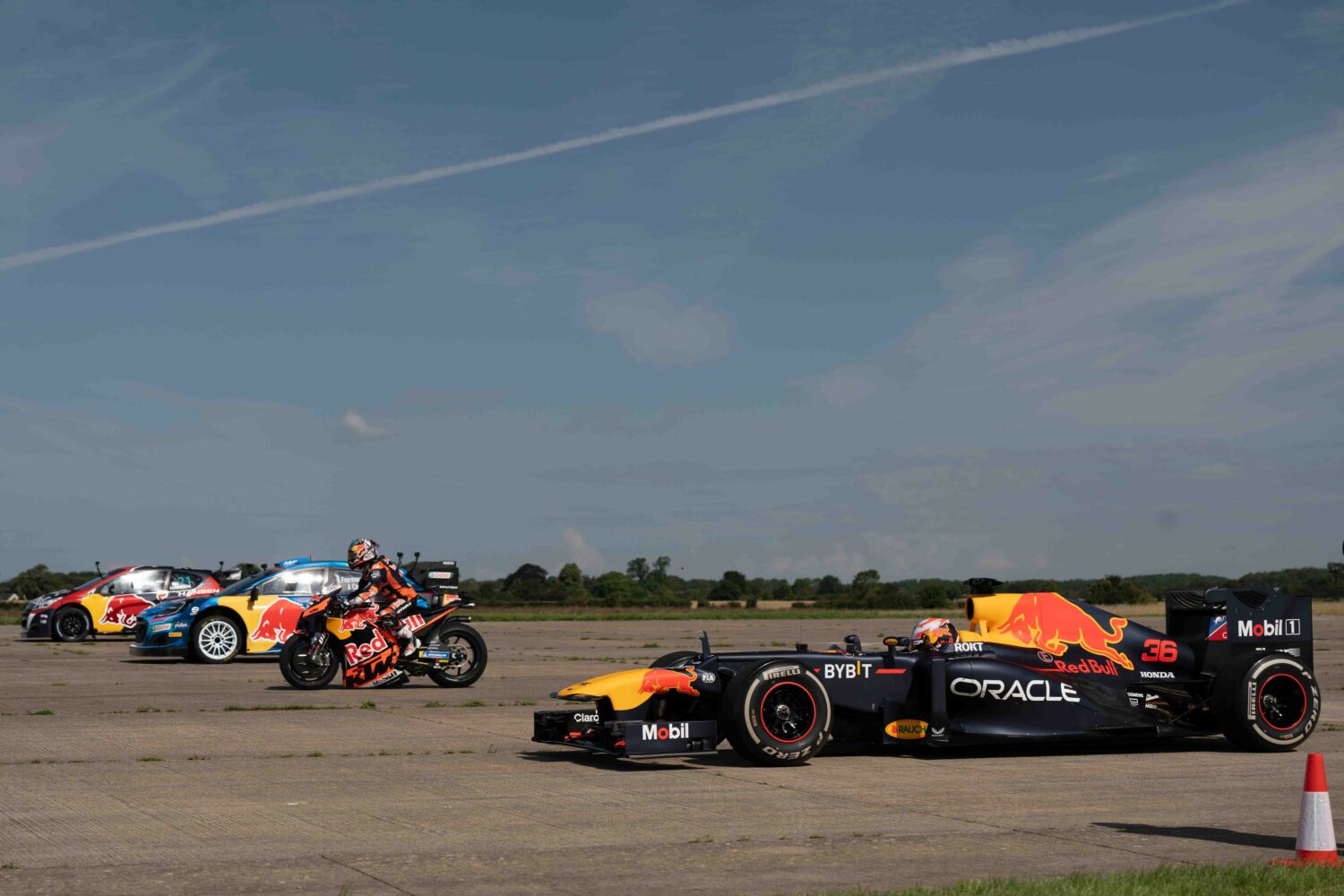 Vidéo : l'incroyable "Ultimate Race" Red Bull - Les Voitures