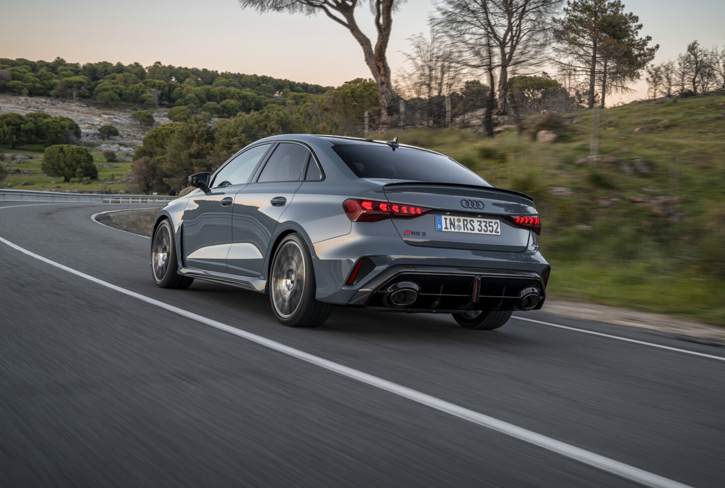 Audi RS 3 : encore plus belle et efficace avec toujours 400 ch - Les ...